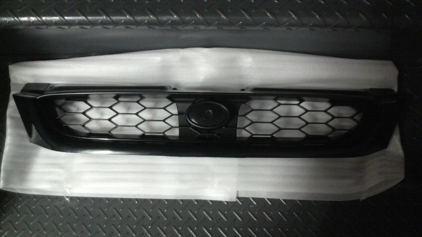 Subaru 91121 FRONT GRILLE ASSY | JDM Japanparts.com | GC/GF F-G